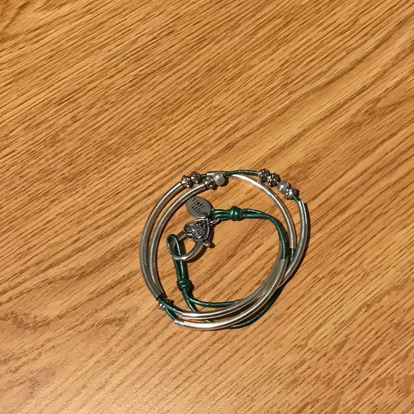 Lizzy James | Jewelry | Lizzy James Bracelet | Poshmark